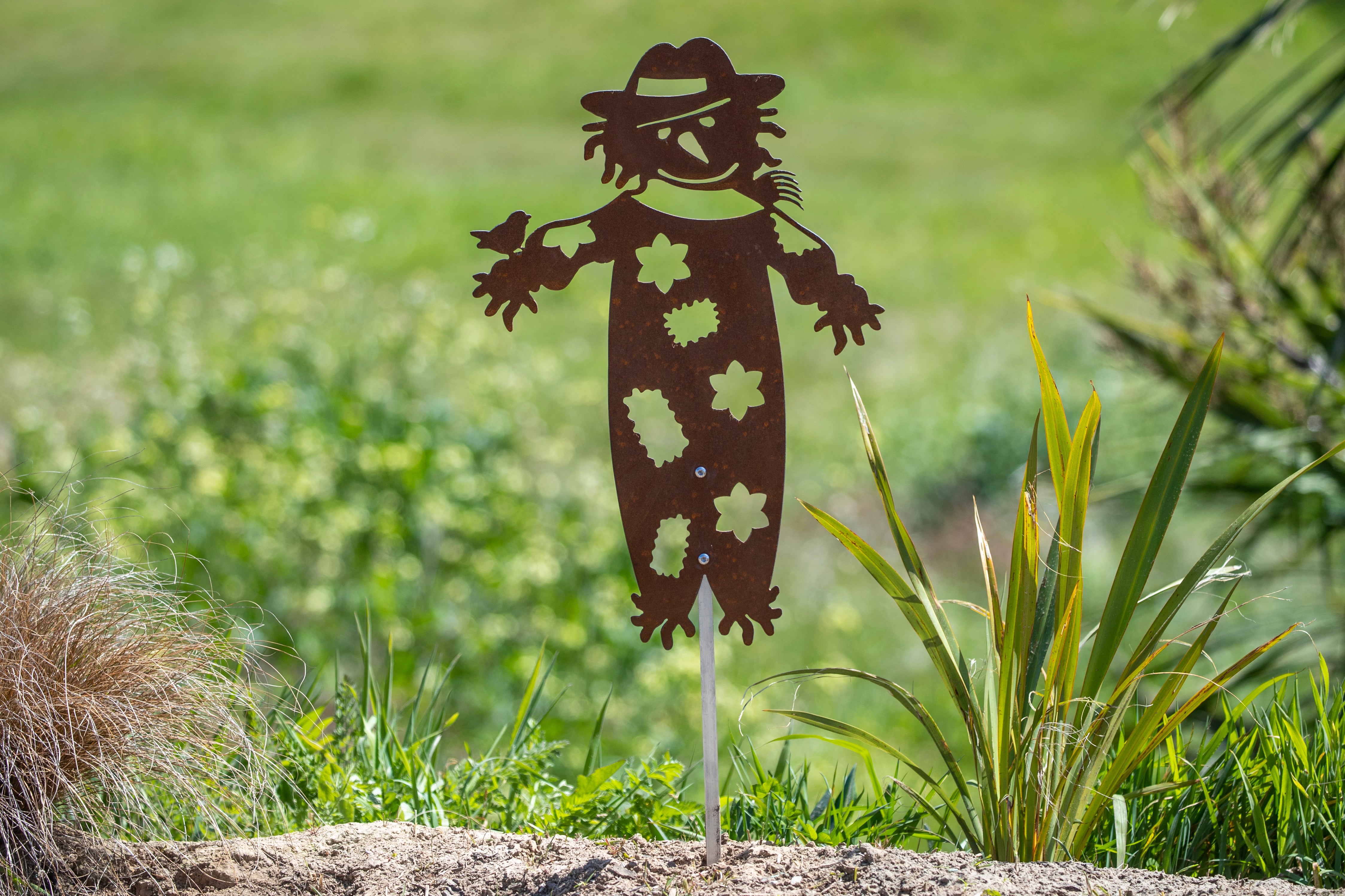 Scarecrow 1 – Kiwi Metal Art